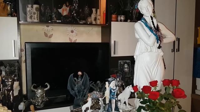 ЧТОБЫ ВЗЯЛИ ЗАМУЖ