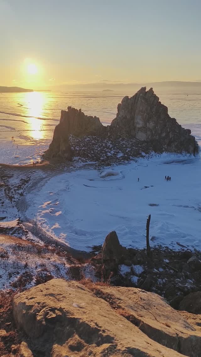 Волшебный закат на острове Ольхон. Хужир. Шаманка