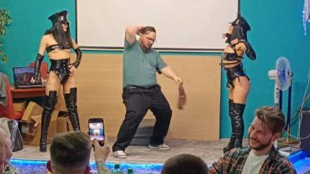 Это видео для тех кто не насмотрелся на Хасана GO GO!!