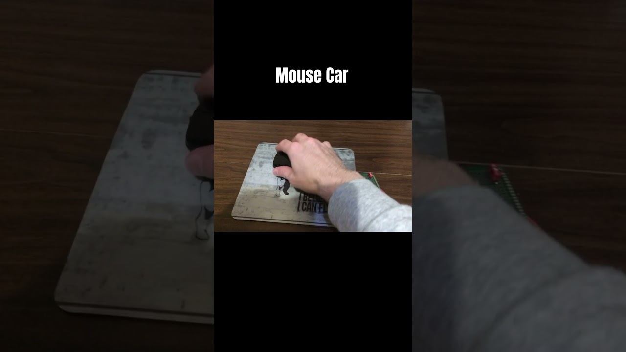 Миниатюрная машинка в корпусе от мышки