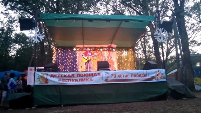 Павел Фахртдинов - На окна (Исп. - Андрей Арзамасцев)