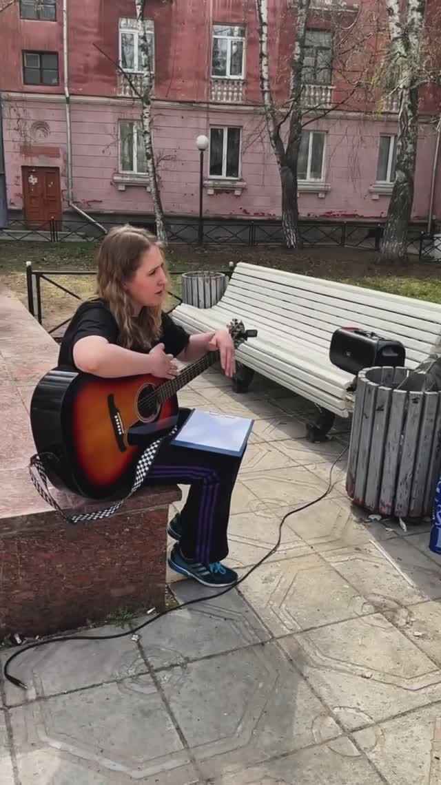 Кормим нуждающихся и благовествуем накануне праздника #Пасха. А что означает Пасха для тебя?