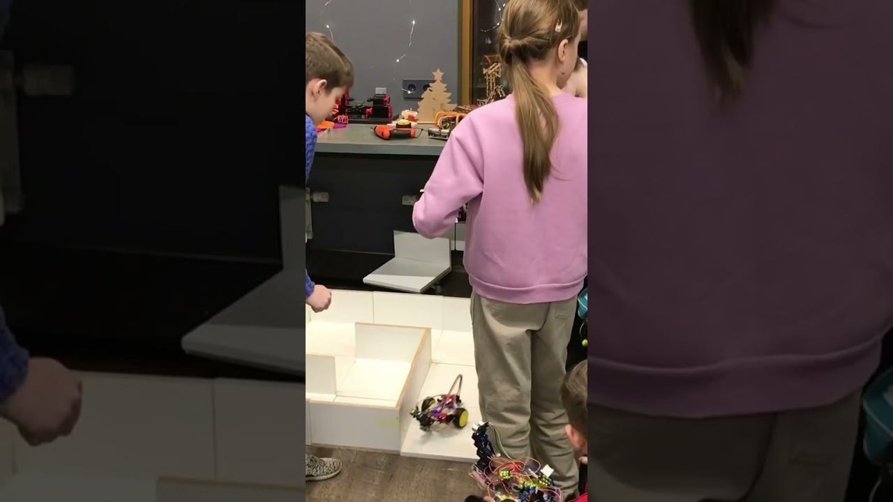 Соревнования по робототехнике)