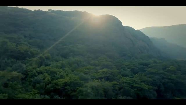 «Bajaj Dominar — Переход через зебру. Там, где заканчиваются границы»