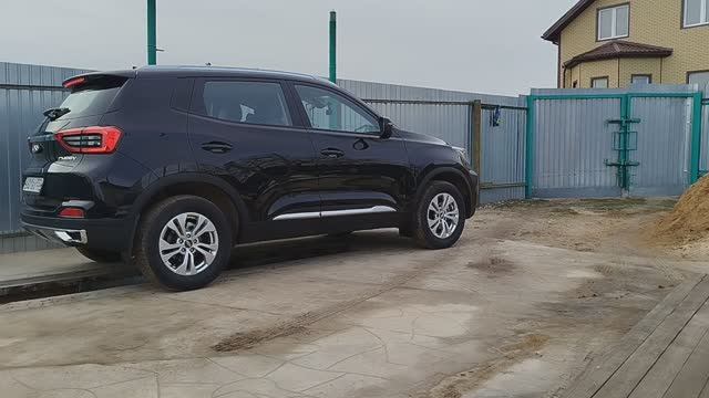 Тиго 4Pro - вид снизу. Пробный въезд на яму!