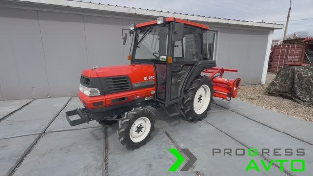 Kubota GL 240 - японский минитрактор с кабиной, с кондиционером и печкой