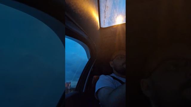 музыка в машине. еду домой после работы .