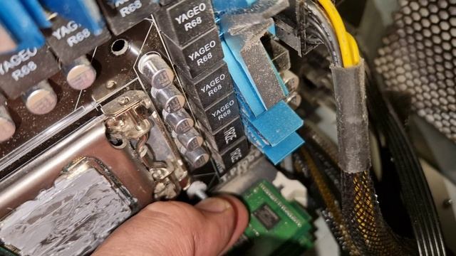 как починить сломанный крепеж радиатора процессора (кулера) компьютера