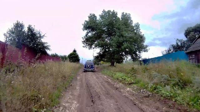 Мотоцикл Урал по лужам (1)