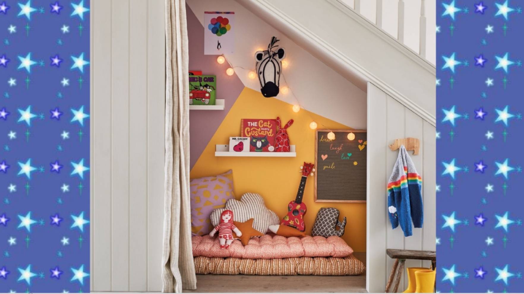 Пространство под лестницей / Детский уголок под лестницей / Игровая под лестницей