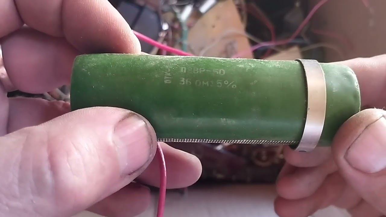 Подарили коробочку с деталями , давайте посмотрим что есть полезного.