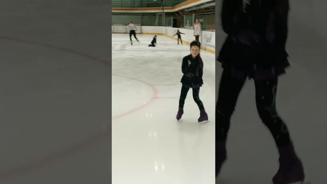 Опять фигурное