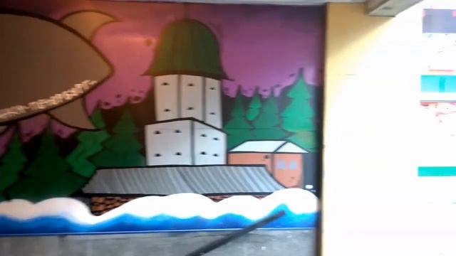 Архив 2017. Граффити у входа в метро Купчино 2017 года