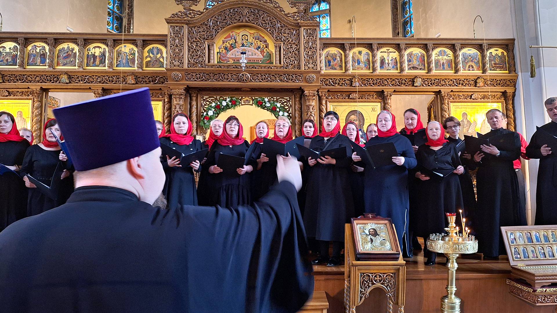 Пасхальный концерт - выступление хора прихожан "Ладога"