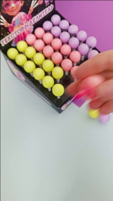 Текстовыделители ДЕВОЧКА С ЛЕДЕНЦАМИ