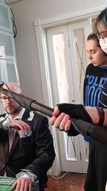 А.А. снялся в отличном КИНО-2