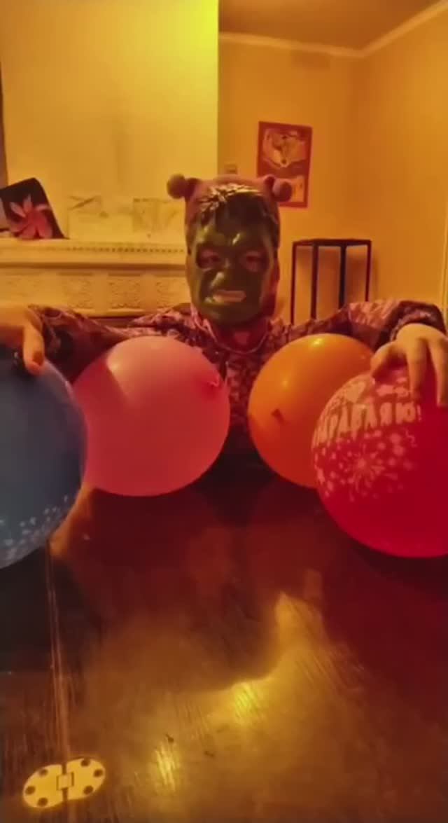 Мстители: Сломанная швабра. Первая серия. . .