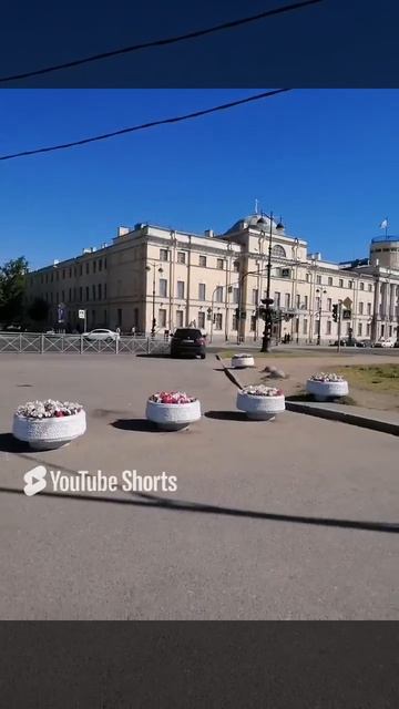 возле подводной лодки-музея