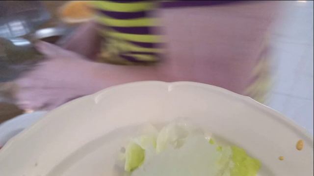 Необычный тайский завтрак в отеле в Паттайе. Не знаем, что съели