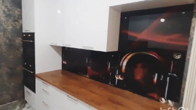 Скинали с рисунком (бочки с вином)