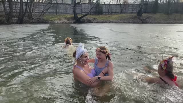 Озерные нимфы и фавны