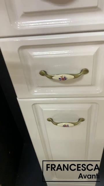 Пенал Francesca Империя 30 с бельевой корзиной белый