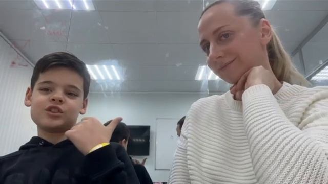 Present Simple. 3rd person