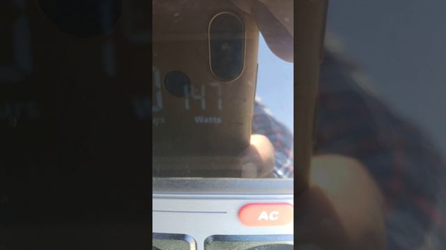 Сравнение портативных солнечных панелей Berkut Specialist PSP-220PRO с панелью с  АлиЭкспресс