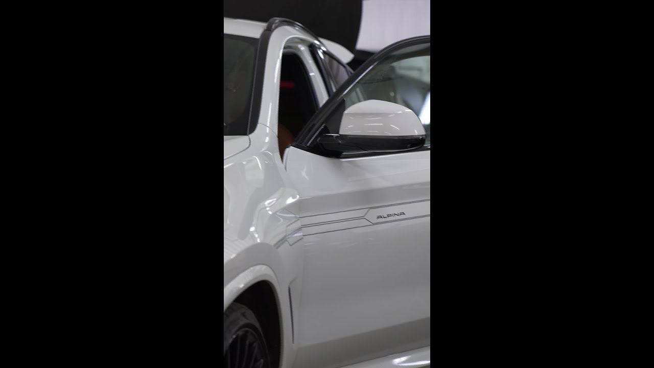 Установили доводчики, хрусталь alpina, проекторы в двери на #alpina x4D