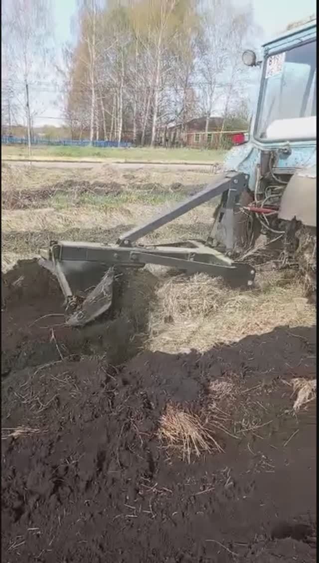 Противопожарная полоса плугом лесным ПКЛ 70-04 П (с дисковым) завод Вятка-АгроДизель  Плуг ПКЛ-70