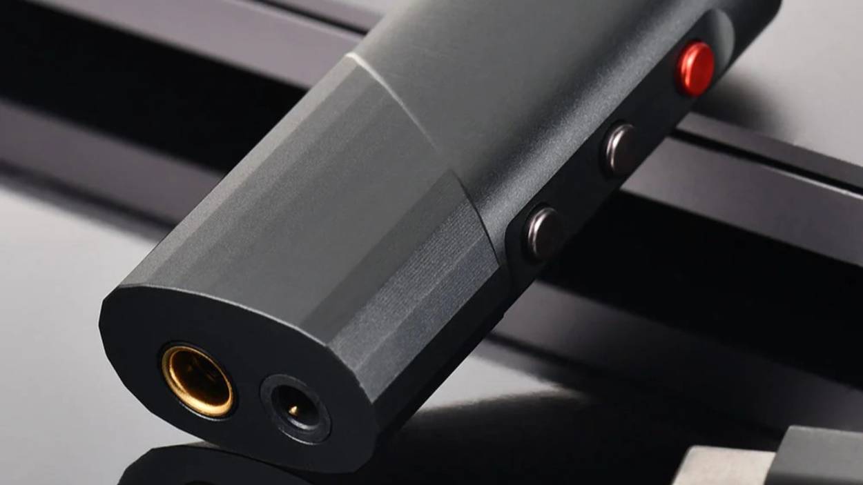 Celest CD-20 – портативный ЦАП и усилитель для наушников от Kinera.