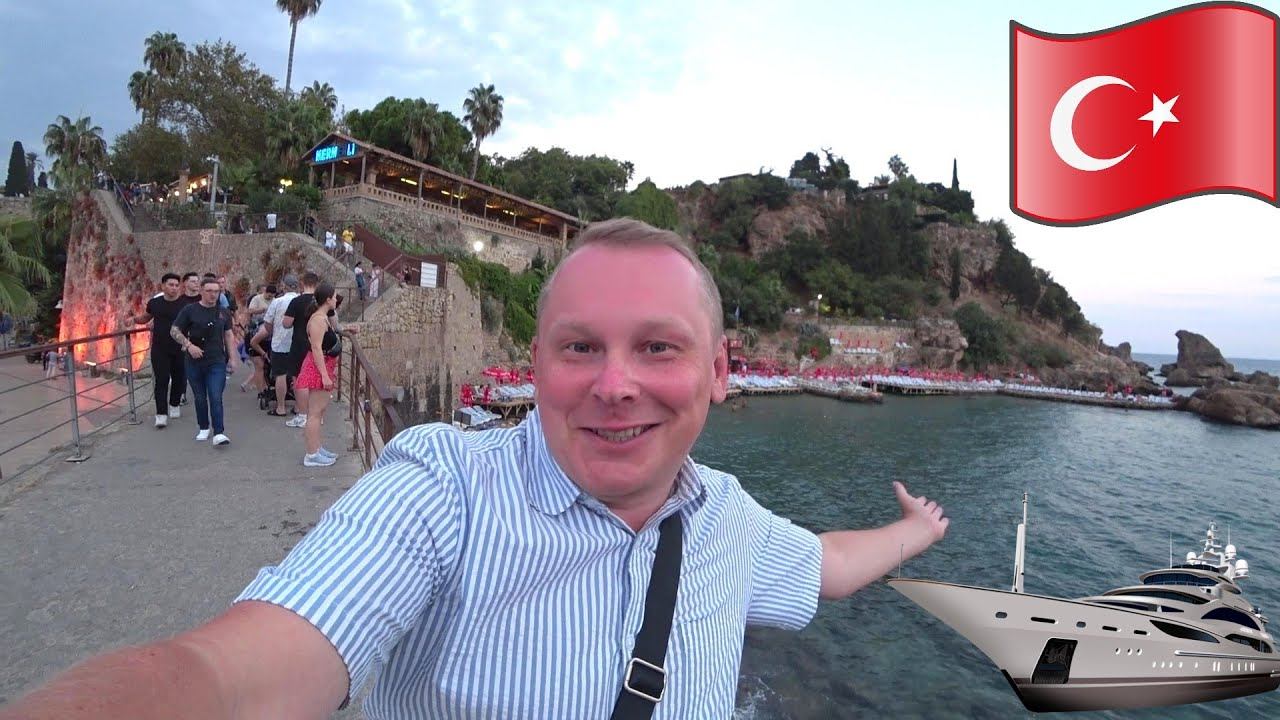 #11.Анталия. Старый порт Анталии: древние стены, яхты, море. Минарет Йивли — самая старинная  мечеть