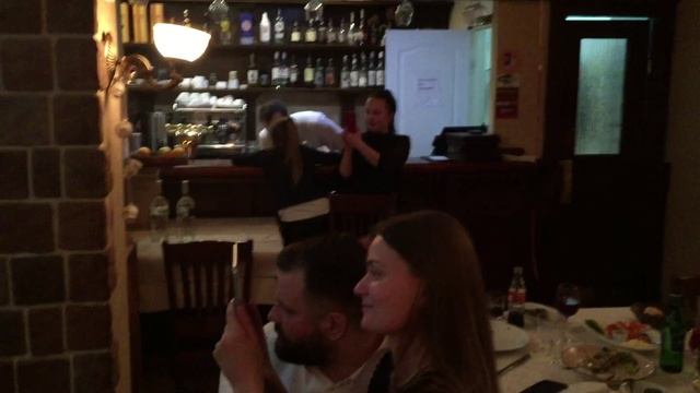 двойник Валерий Даниленко официант Валерий ДАНИЛЕНКО