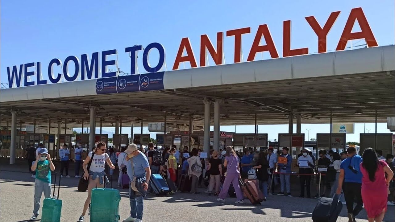 Лечу в Анталию! Выпускают ли мужчин из России? Какую валюту брать в Турцию? Какой выбрать трансфер?