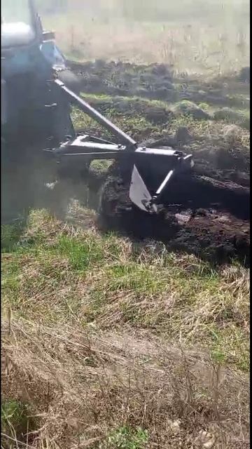 Плуг лесной ПКЛ 70-04 с подрезными ножами и дисковым ножом в работе Вятка-АгроДизель Плуг ПКЛ 70 П