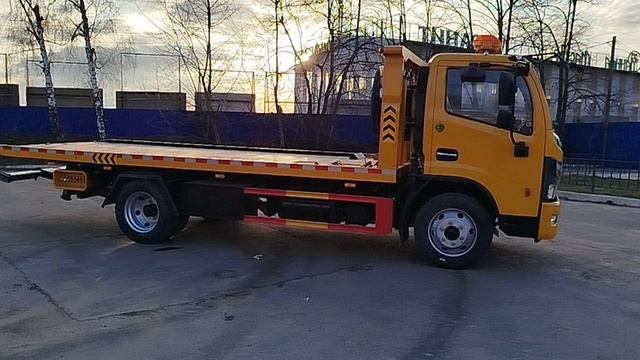 Эвакуатор Донгфенг желтый 1 обзор 2025 года 2025-04-15 18-26-40