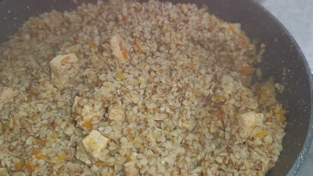 Дежурное блюдо. Сытный ужин. Гречка с мясом.