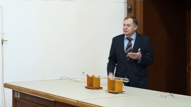 05 - Караваев В. А. - Молекулярная физика - Распределение Больцмана