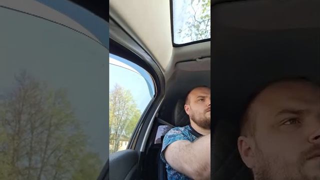 музыка в машине. еду на работу.