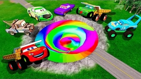 Гигантская Радужная Яма против Радужной Молнии Маккуина на машинах PIXAR в битве за лучистый Драйв!