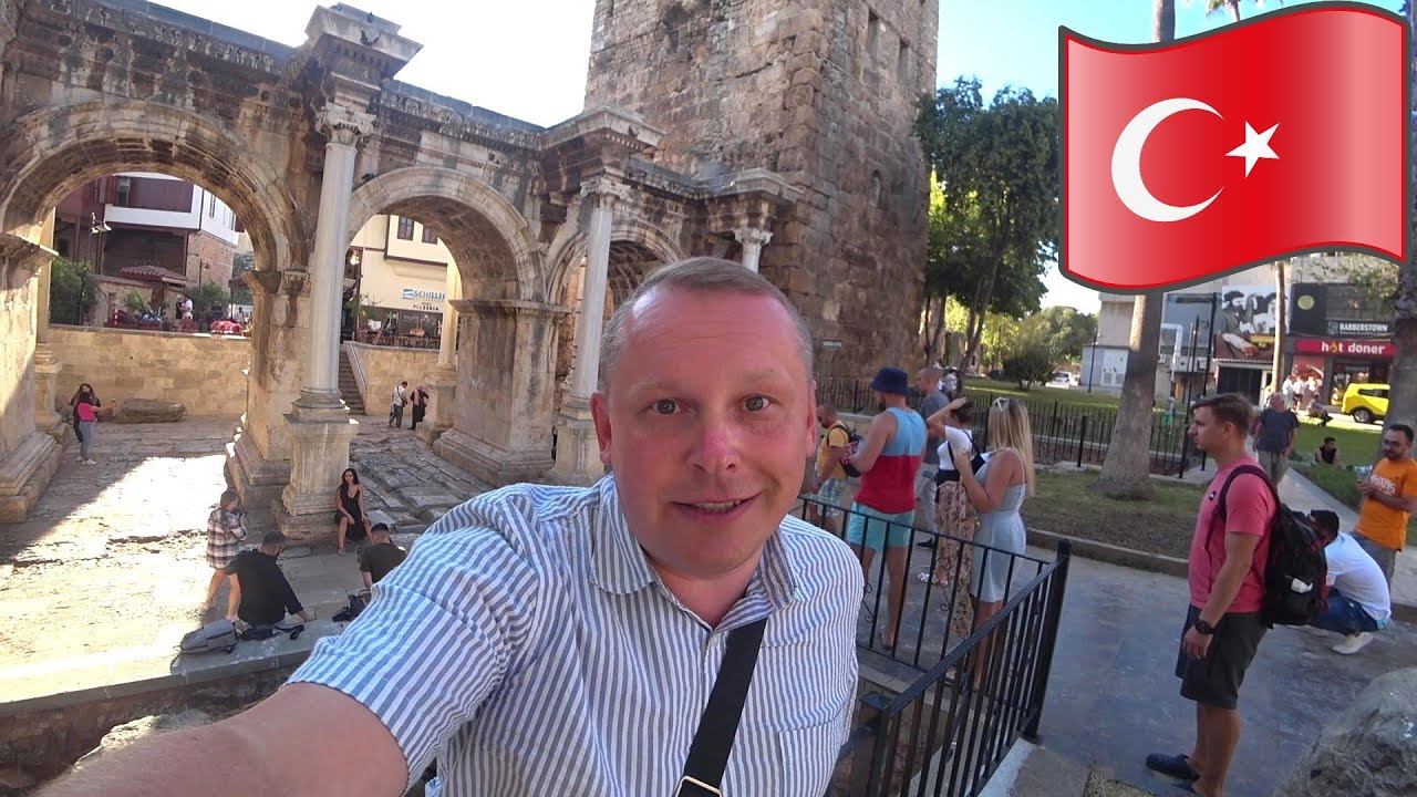 #12.Анталия. Как в османской сказке!  Прогулка по Анталии: Ворота Адриана и Старый город Калеичи