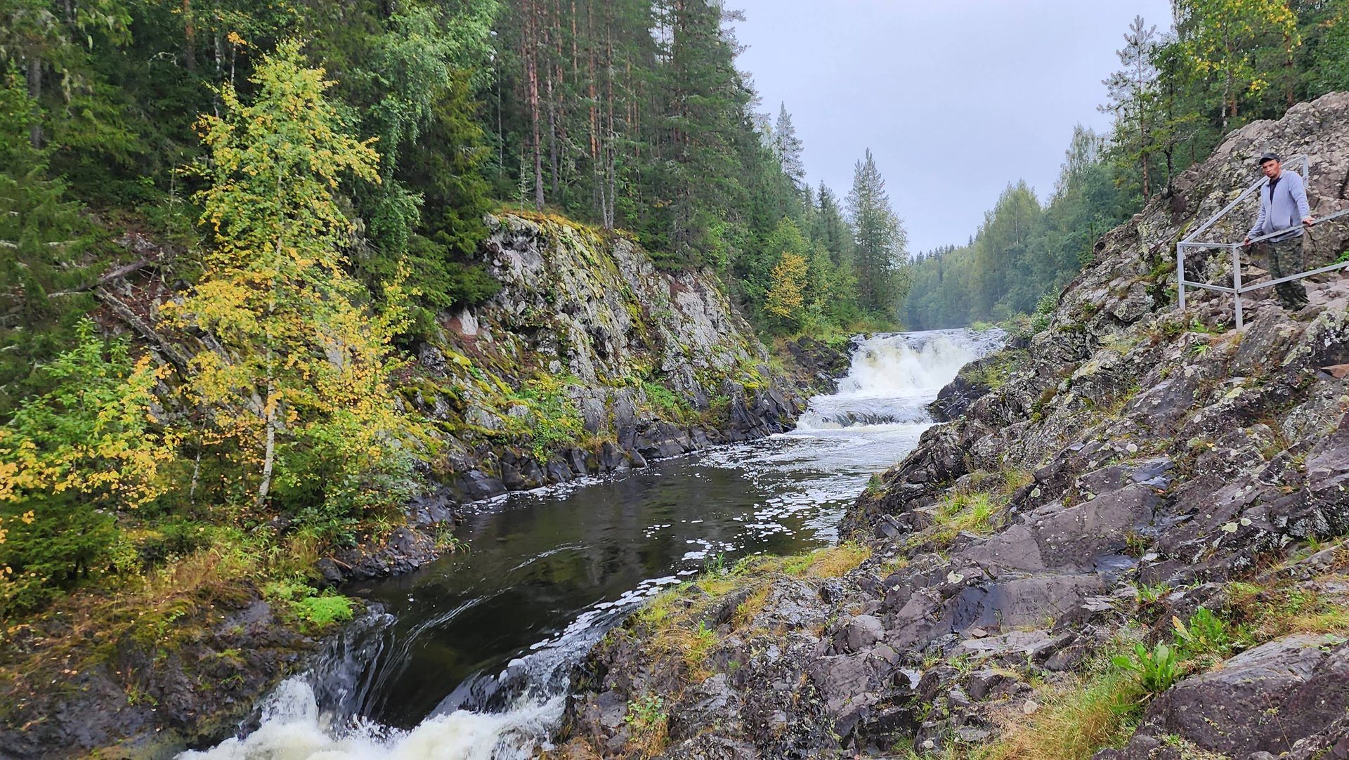 День 2: Водопад Кивач - г. Кола
