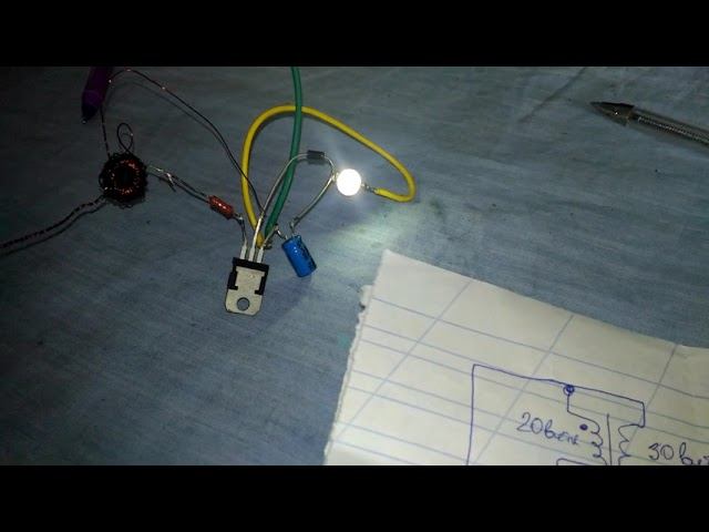 Как подключить мощнный светодиод к батарейке на 1,5 вольта.