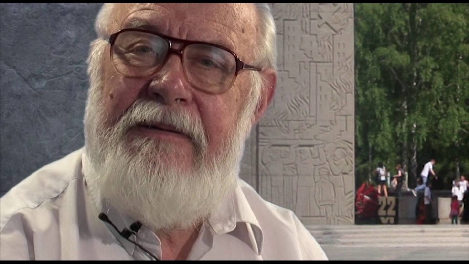 Александр Сергеевич Чернобровцев // "Зажги свечу"