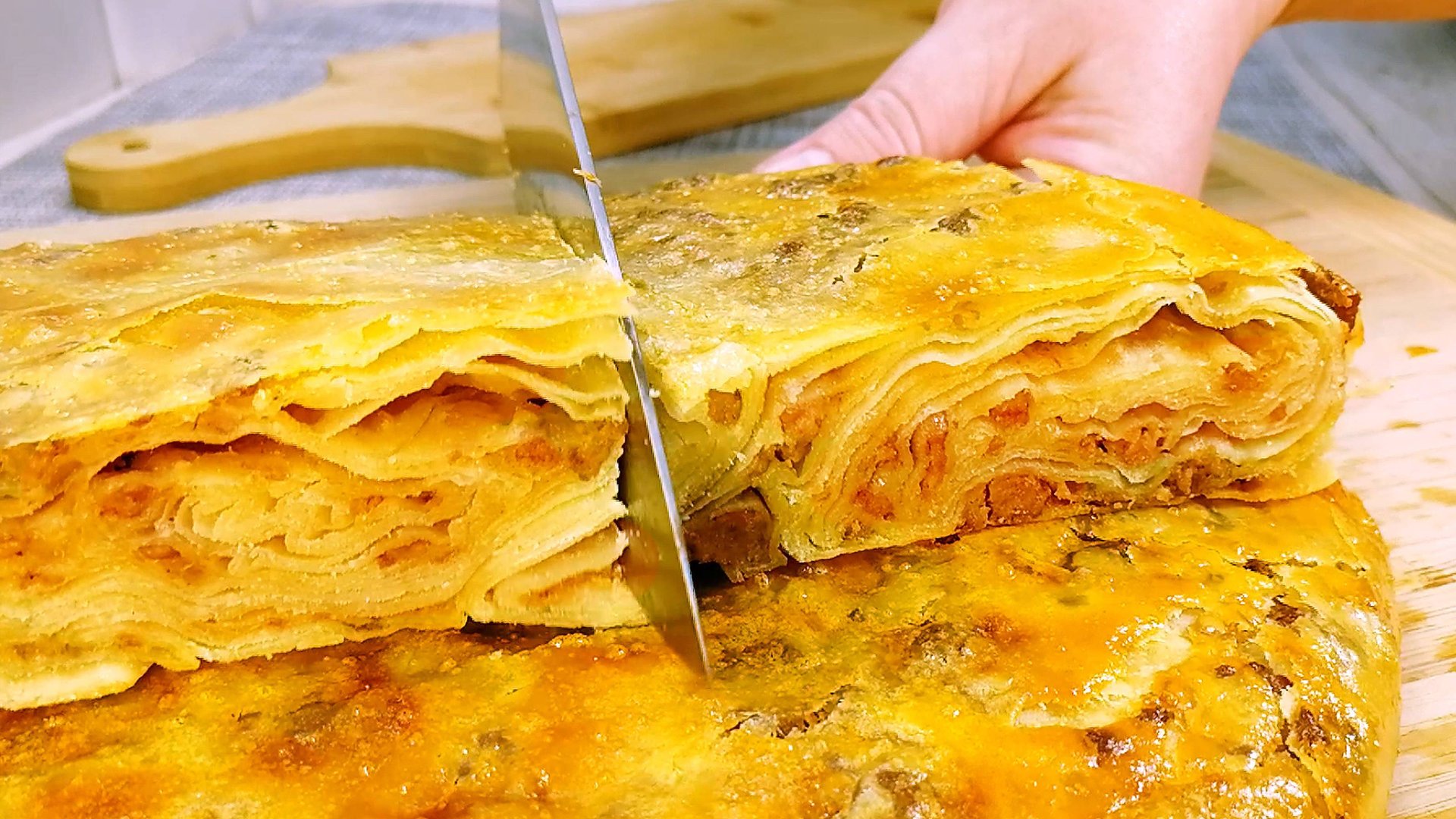 Невероятно слоеная лепешка в духовке - Катлама на кефире!