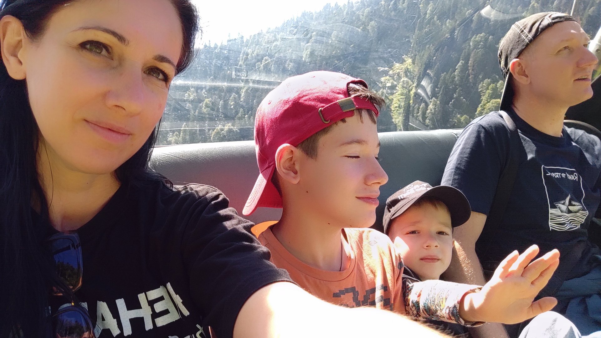 На море с детьми на машине/Роза Хутор/ Роза Пик/