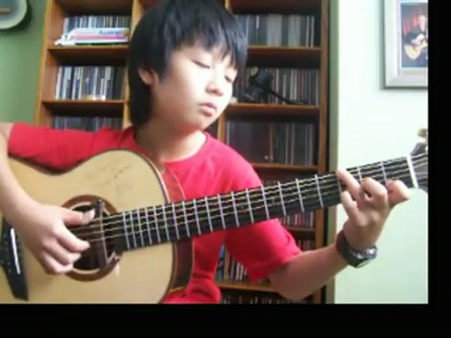 Красивая песня. игра на гитаре. (Seal) Kiss From A Rose - Sungha Jung