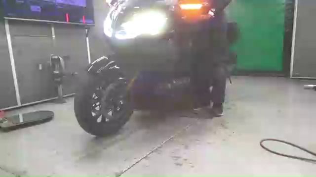 Мотоцикл турист Honda GL 1800 Gold Wing Tour DCT рама SC79 туристический кофры г 2023 пробег 18 т.км