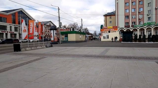 2025.04.18 Киров. Площадь Филармония. Памятник Александру Невскому.