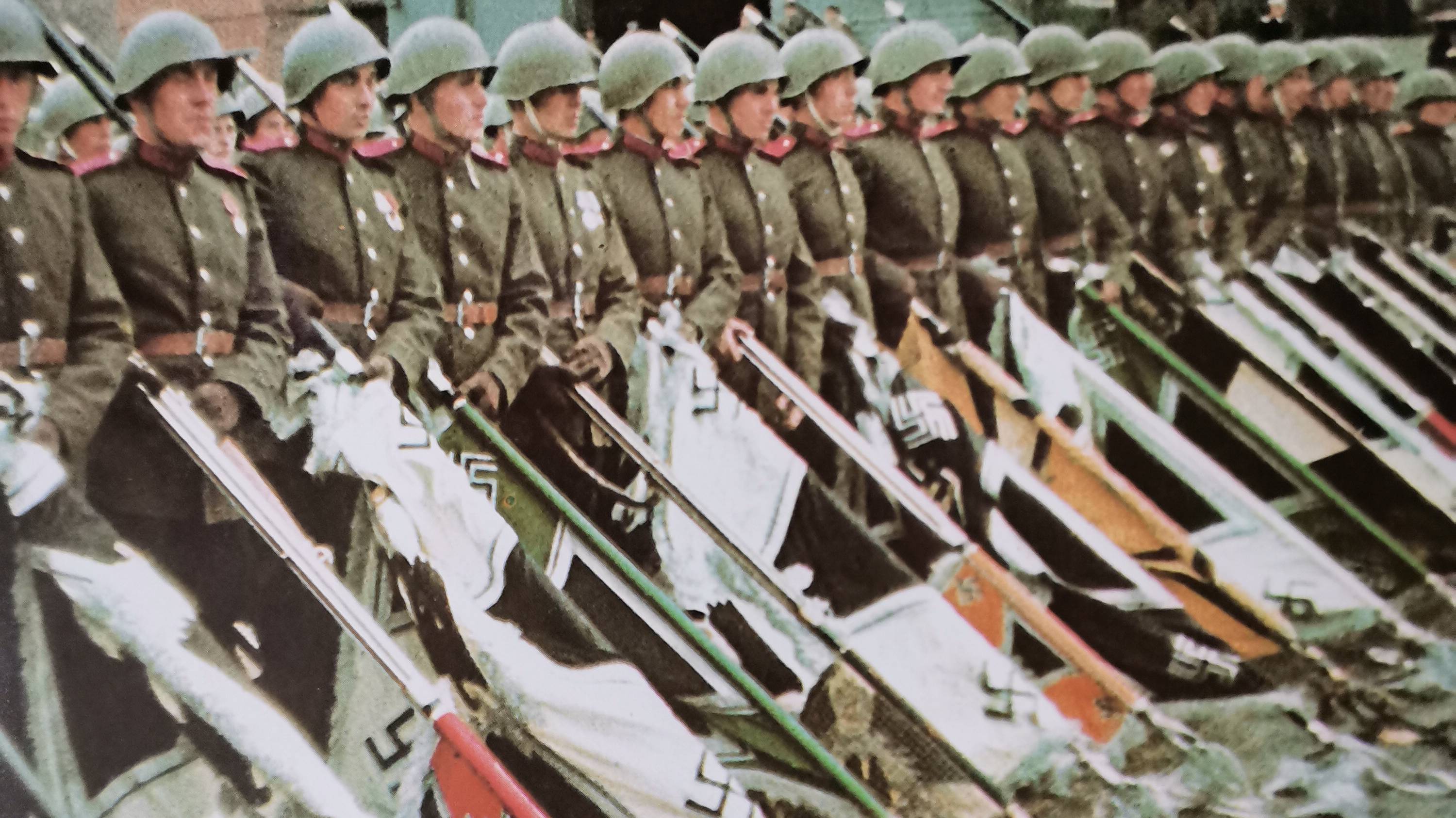 Пол-Европы прошагали (День Победы)